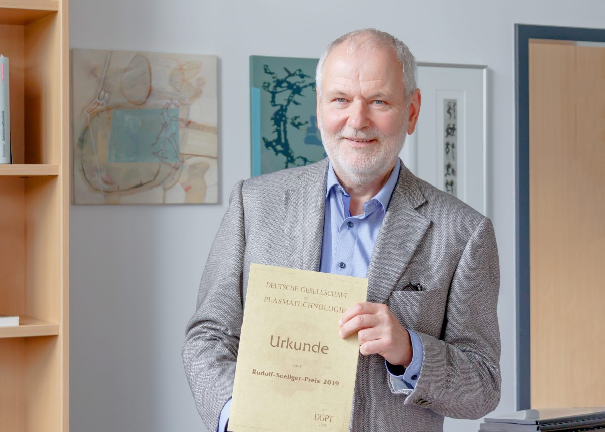 Rudolf-Seeliger-Preis für Prof. Claus-Peter Klages - TU Braunschweig ...