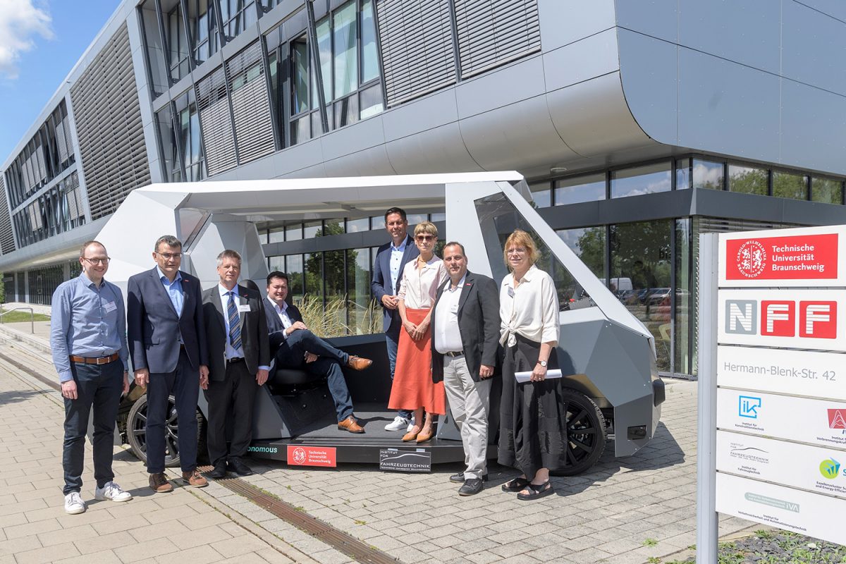 Autonomer Shuttle RAION vorgestellt - TU Braunschweig | Blogs